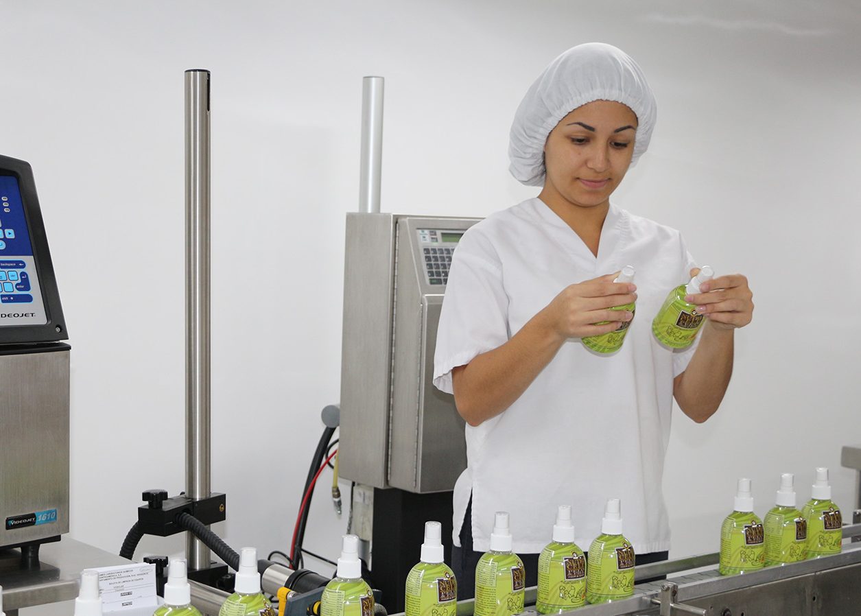 Alianza investiga desarrollo de medicamento antiviral - aDiarioCR.com ...