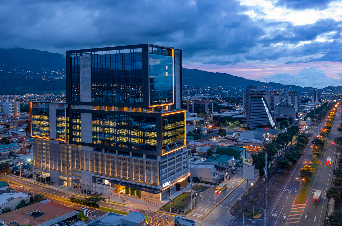 Torre Universal se inaugurará en agosto y dará empleo a más de 2.000 ...