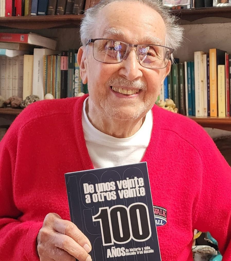 Julio Segundo Grooscors presenta libro a sus 98 años - aDiarioCR.com ...