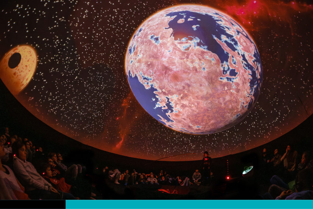 Disfrute de proyecciones 360° con el espectáculo “Drift: a la deriva ...