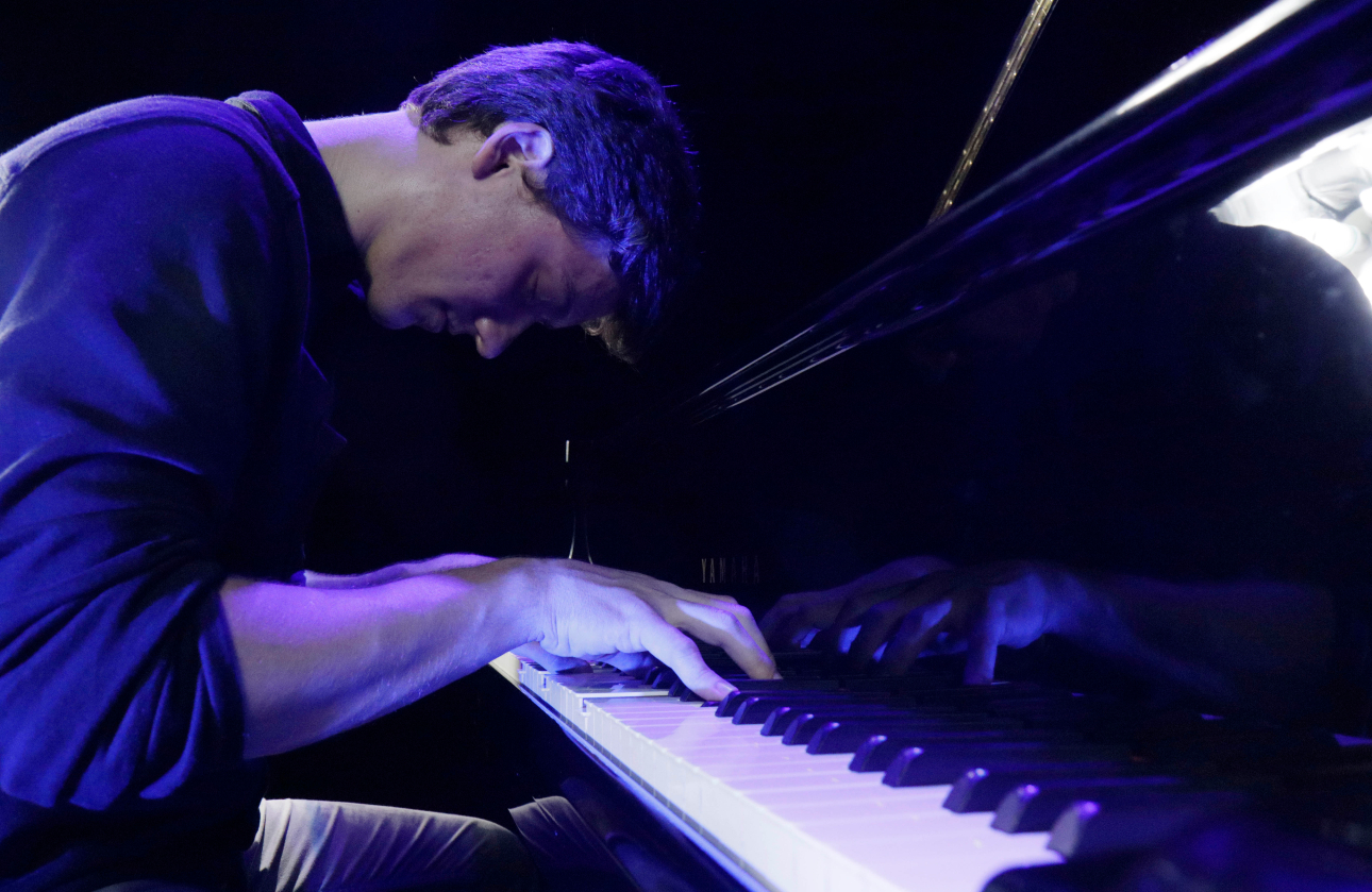 Pianista Pablo Esquivel ofrecerá concierto que fusionará música y ...